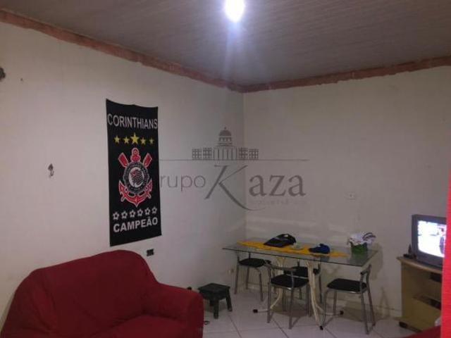 Casa Jardim Nova Detroit 3 Dormitórios 250m²