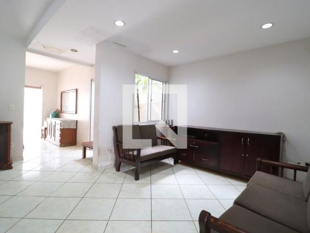 Casa, Jardim Patricia, 3 Quartos, 196 m2 Uberlândia