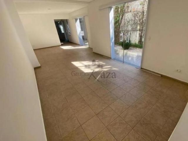 Casa Jardim Paulista 3 Dormitórios 250m²