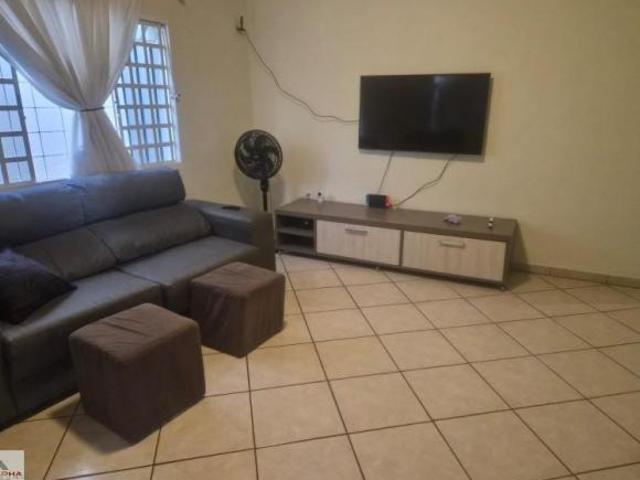 Imperdível oportunidade! Casa à venda em Cuiabá MT, Jardim Paulista. 2 quartos, 1 suite, 1 sala, 3 b