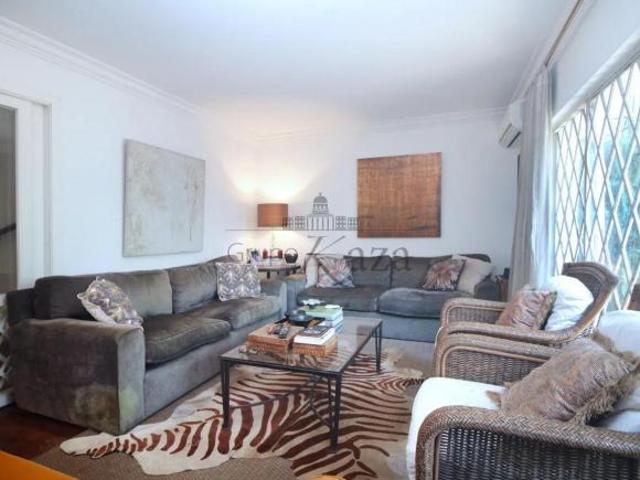 Casa Jardim Paulistano 3 Dormitórios 180m²