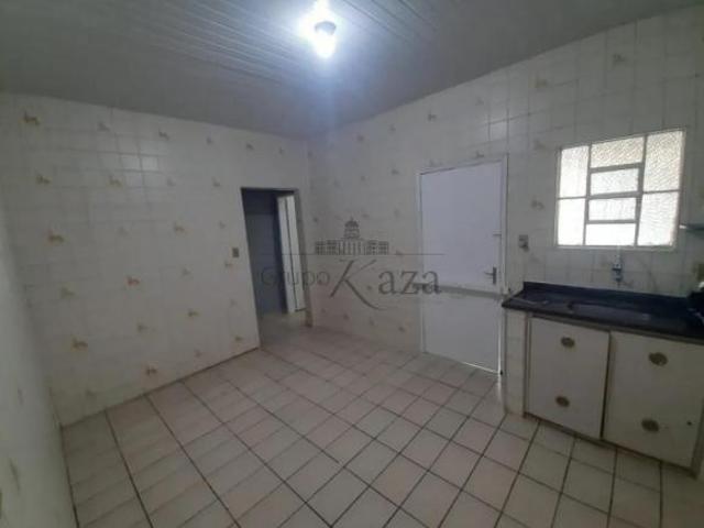 Casa Jardim São Dimas 2 Dormitórios 85m²
