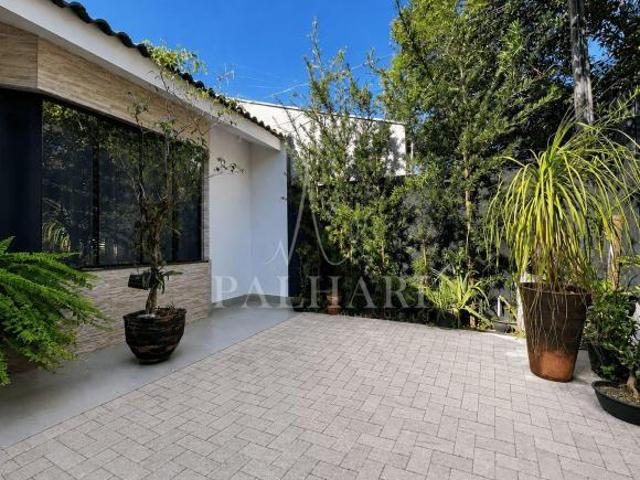 CASA JARDIM SANTA HELENA