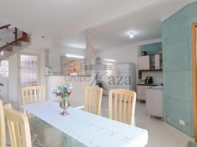 Casa Jardim Satélite 3 Dormitórios 170m²