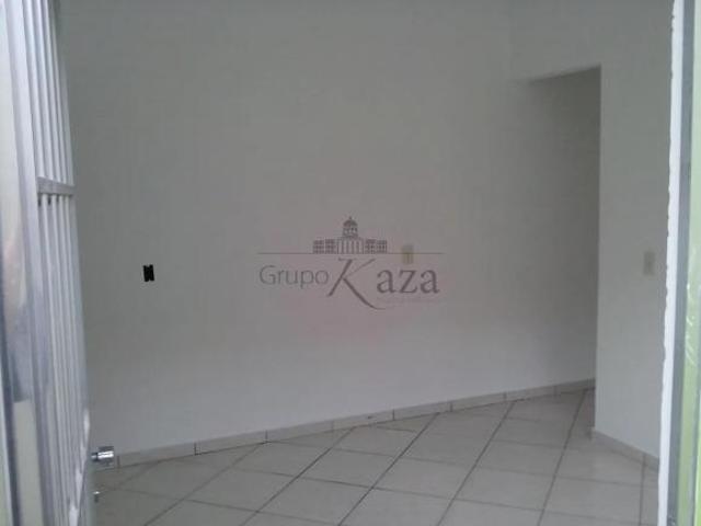 Casa Jardim Satélite 3 Dormitórios 174,94m². Analisa permuta por apartamento