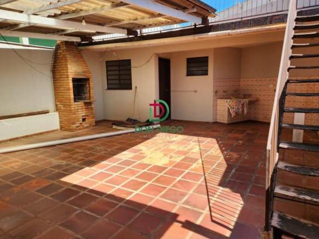 Casa Jd. Higienópolis entre av. Higienópolis e Zerão