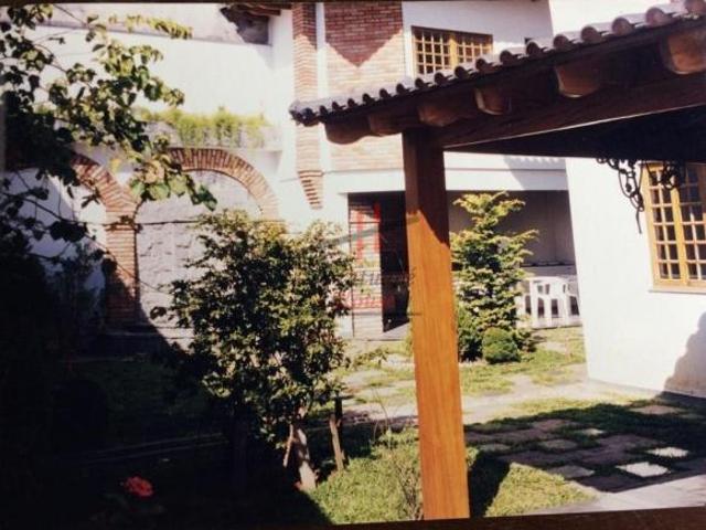 Casa jd Textil, 4 suítes e 598 mts² construídos !