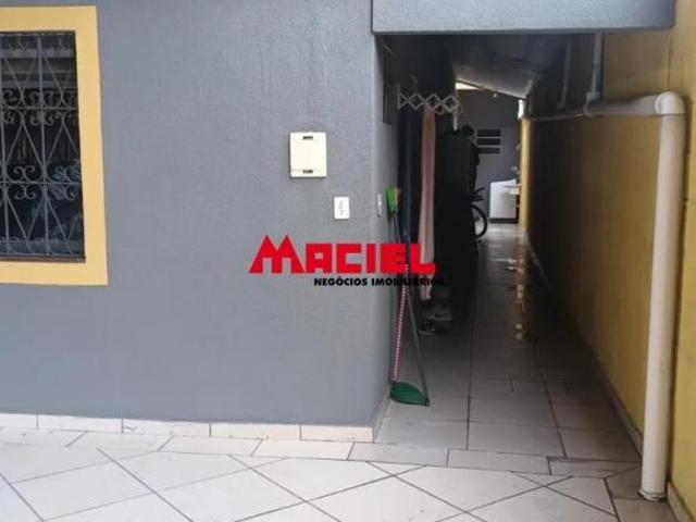 Casa Kit Net no Jd Satelite, proximo a av. Andromeda