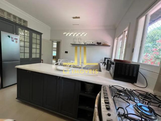 Casa luxuosa 4 suítes parque lucaia horto florestal