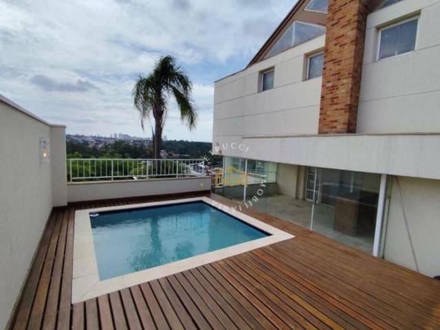 Casa luxuosa à venda em condomínio de alto padrão