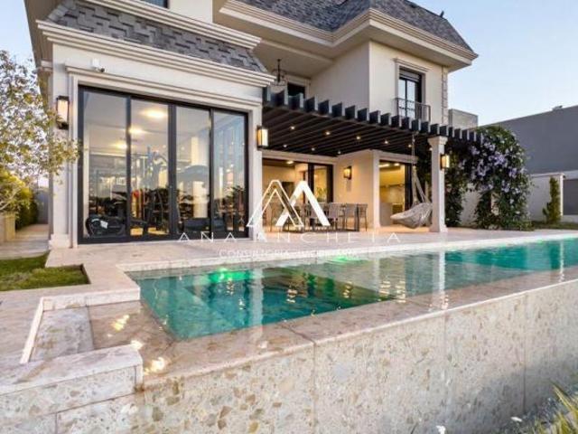 Casa luxuosa à venda, no condomínio Golfe Jardins com 05 suítes