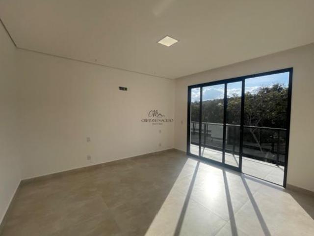 Casa luxuosa e moderna em Condomínio na entrada de Lagoa santa!