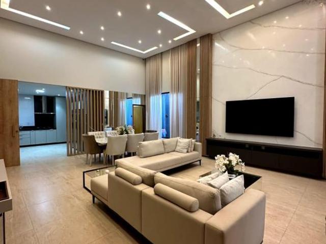 Casa Luxuosa em Condomínio Fechado no Guará Park