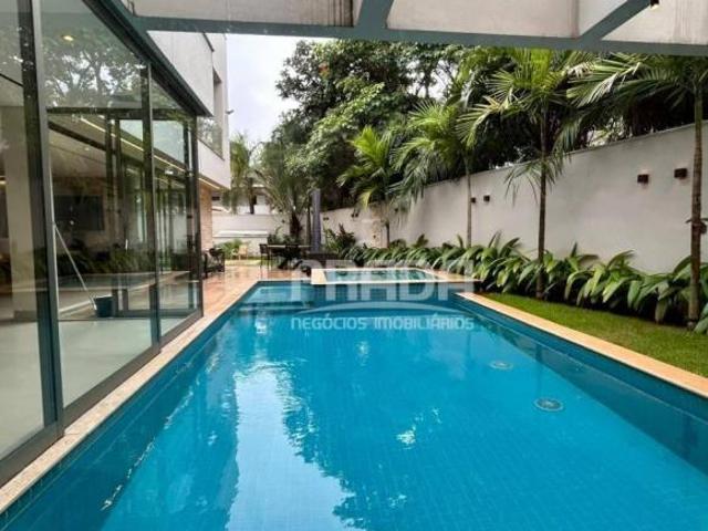 Casa Luxuosa em Condomínio privilegiado na Zona Sul