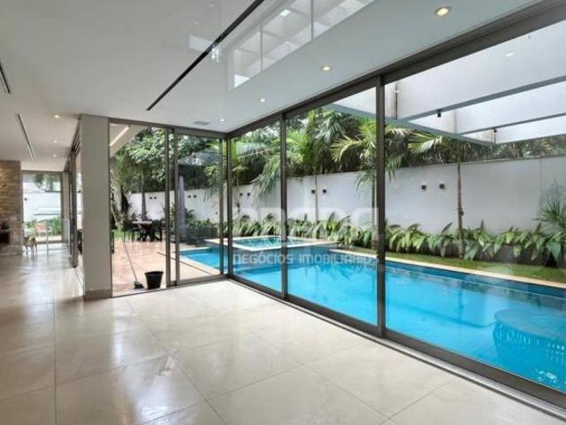 Casa Luxuosa em Condomínio privilegiado na Zona Sul