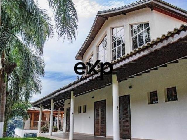 Casa luxuosa em Igaratá à Venda Recanto das Aguas aceita permuta Um Lugar maravilhoso