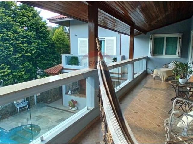 CASA LUXUOSA MOBILIADA PARA LOCAÇÃO ALDEIA DA SERRA SP
