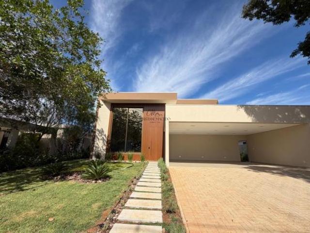 Casa luxuosa no Condomínio Vitória Golf em Lagoa Santa!