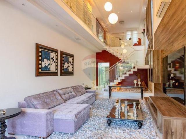 Casa luxuosa no City América