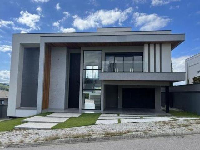 Casa Luxuosa no Urbanova em São José dos Campos com vista a Serra 04 dormitorios