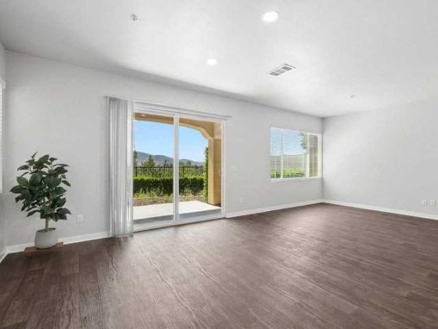 Casa Lago Eastlake 2 Bedroom Apartment for Rent at 2816 Cielo Circulo, Chula Vista, CA 91915 Otay Ranch