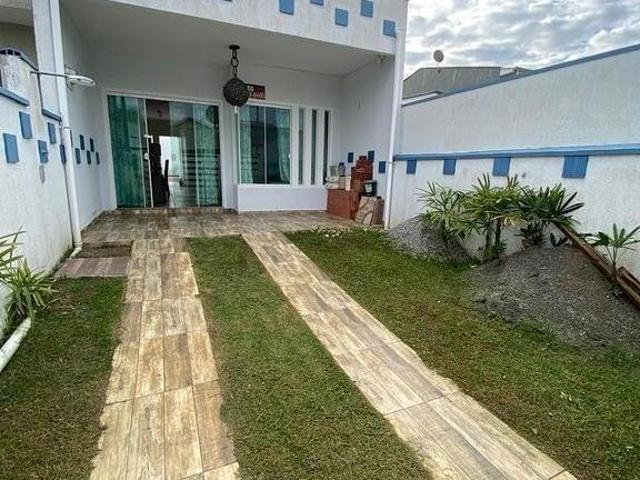 Casa lado mar Perequê Matinhos Paraná