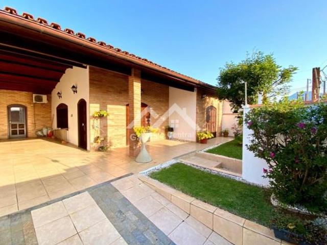 Casa lado praia em Peruíbe