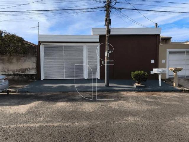 Casa Linda na Zona Sul 3 quartos 2 banheiros em Marília Jd. Damasco