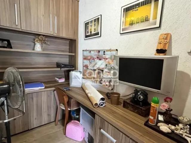 Casa Linda à venda 230m² 3 suítes 2 no térreo Quintal Butantã