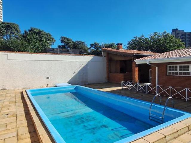 Casa Linda com Piscina, Salão de Festas e Sauna na cidade de Itu SP