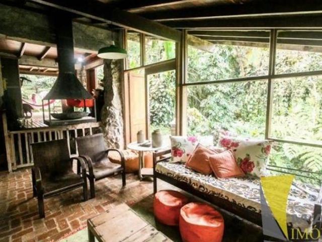 Casa Linda e Aconchegante de 350m envolta a Natureza Praia Vermelha do Sul! Oportunidade!