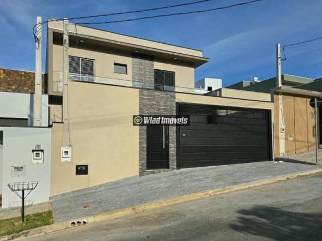 Casa linda e nova à venda Pinheirinho Vinhedo 03 quartos 04 vagas