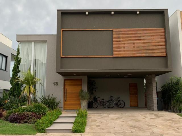 CASA LINDA EM CONDOMÍNIO ESTRUTURADO