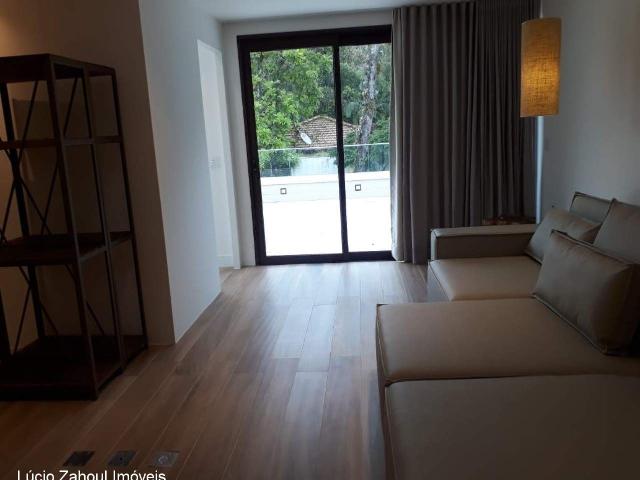 CASA LINDA EM CONDOMÍNIO PÉ NA AREIA