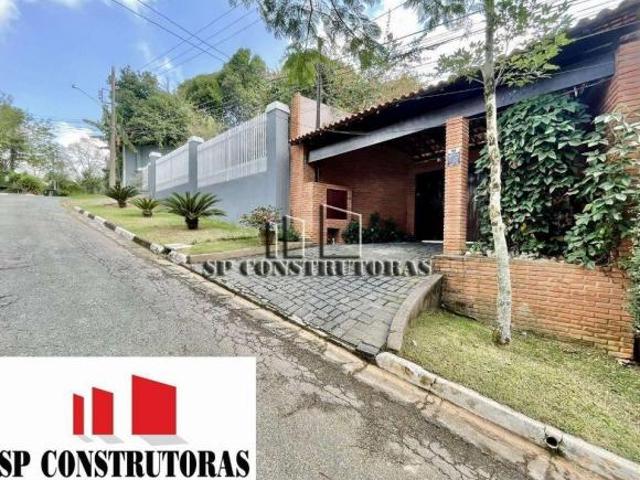 Casa linda Terrea 3 suites, anexo gourmet, piscina e pomar Oportunidade!