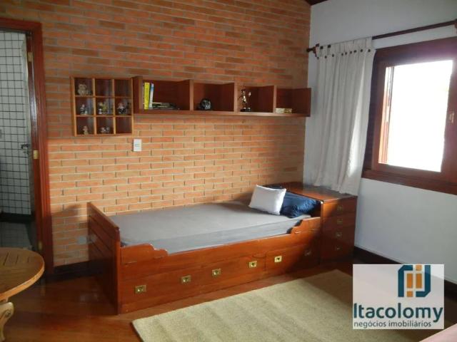 Casa linda à venda no Residencial Alphaville 0