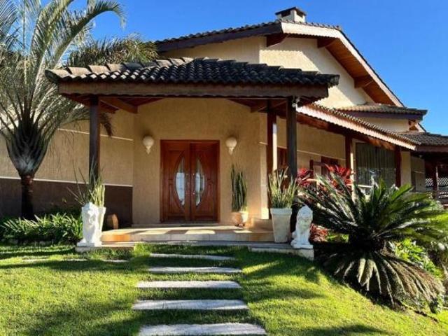 Casa lindíssima a venda em Atibaia, em região de chácaras ! 3000m²