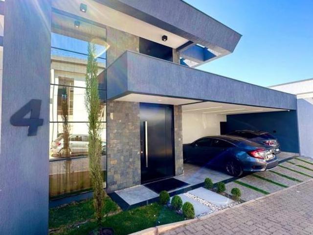 Casa Lindissima de 03 Suites em Arniqueiras