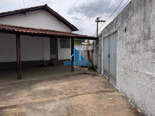 Casa Linear 3 quartos com suíte no bairro Alípio de Melo