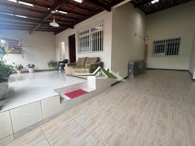 Casa Linear 3 Quartos – Santa Mônica | 240 m² de Lote | 2 Vagas