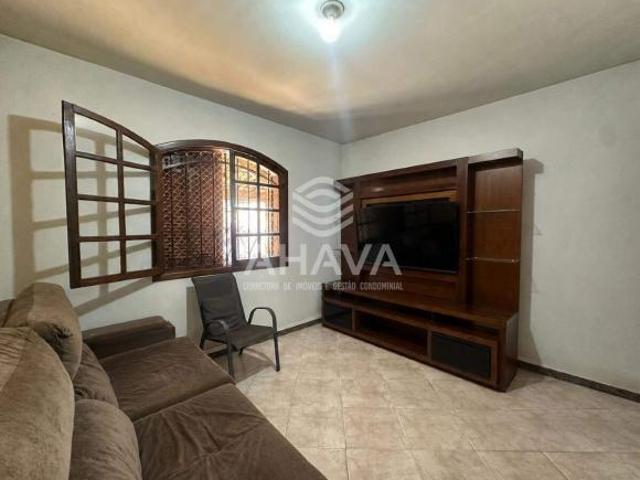Casa linear – 3 Quartos sendo 1 Suíte e Closet 4 Vagas Vila Clóris Próximo a Avenida Cristiano M