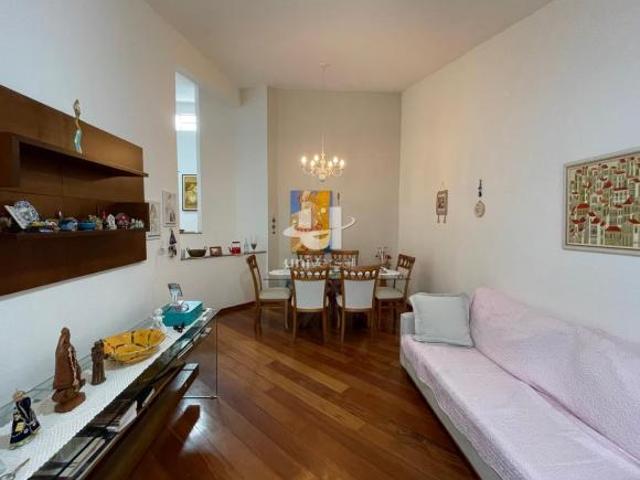 CASA LINEAR À VENDA | JARDIM LARANJEIRAS 174 m² | 4 Quartos| 3 Banheiros | R$ 990.000