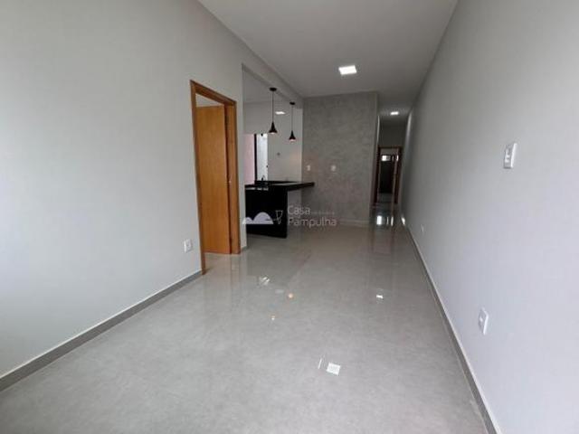 Casa linear à venda, 3 Quartos, 150m² Céu Azul