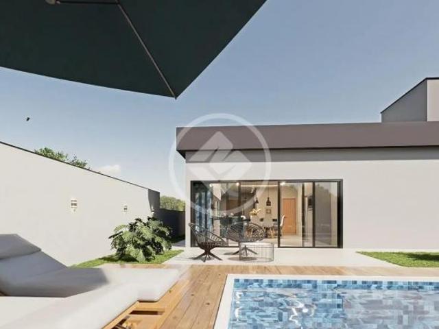 CASA LINEAR CONDOMINIO