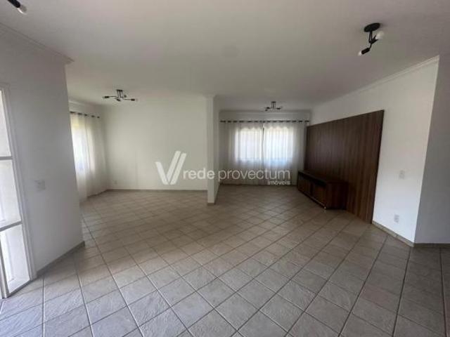 Casa locação 4 dorm 3 suites com área gourmet no Jardim Paulista em Vinhedo