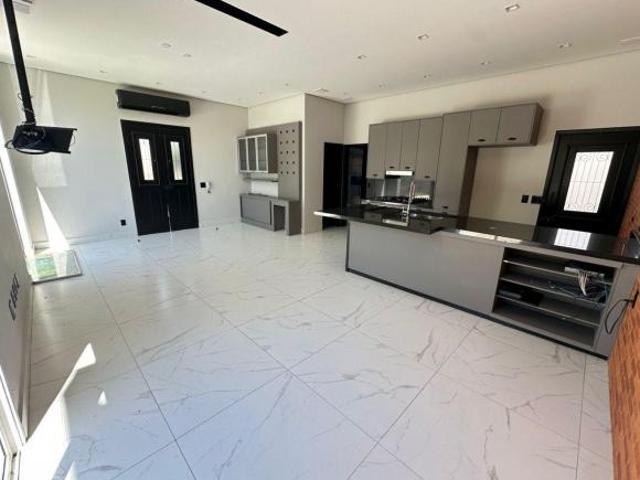 Casa Locação 3 suítes, Planejados, Piscina, Sauna, churrasqueira, Jardim Alpes Suíços Indaiatuba SP