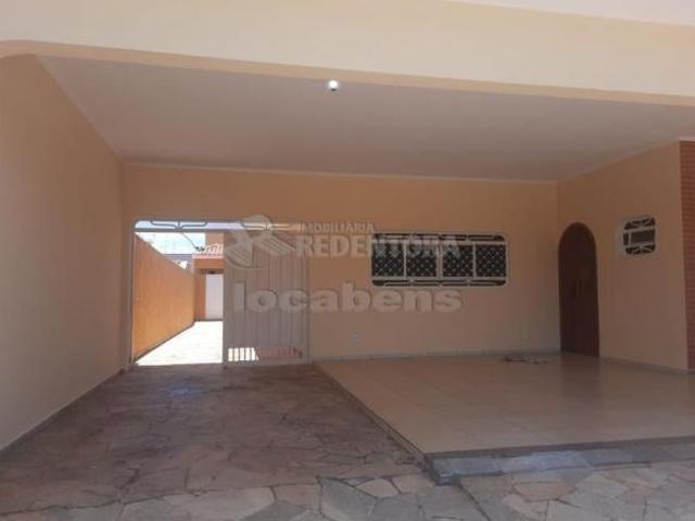 Casa Locação e Venda Parque Residencial Mancor Daud, contendo 05 dormitórios e 06 vagas de garagem