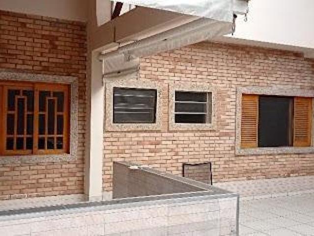 Casa localização estratégica 190 m² 3 dormitórios Jd. Esper Jacareí SP
