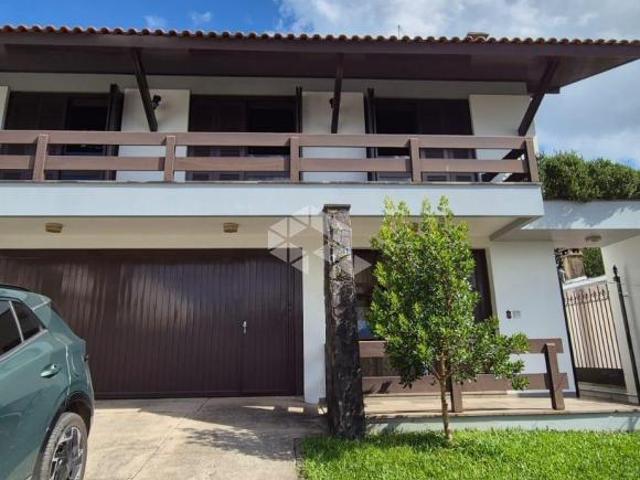 Casa localizada no Bairro Medianeira em Farroupilha