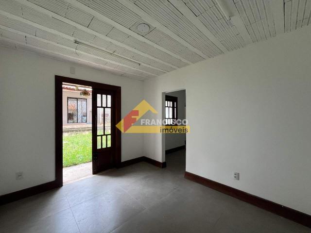 Casa localizada no bairro Centro